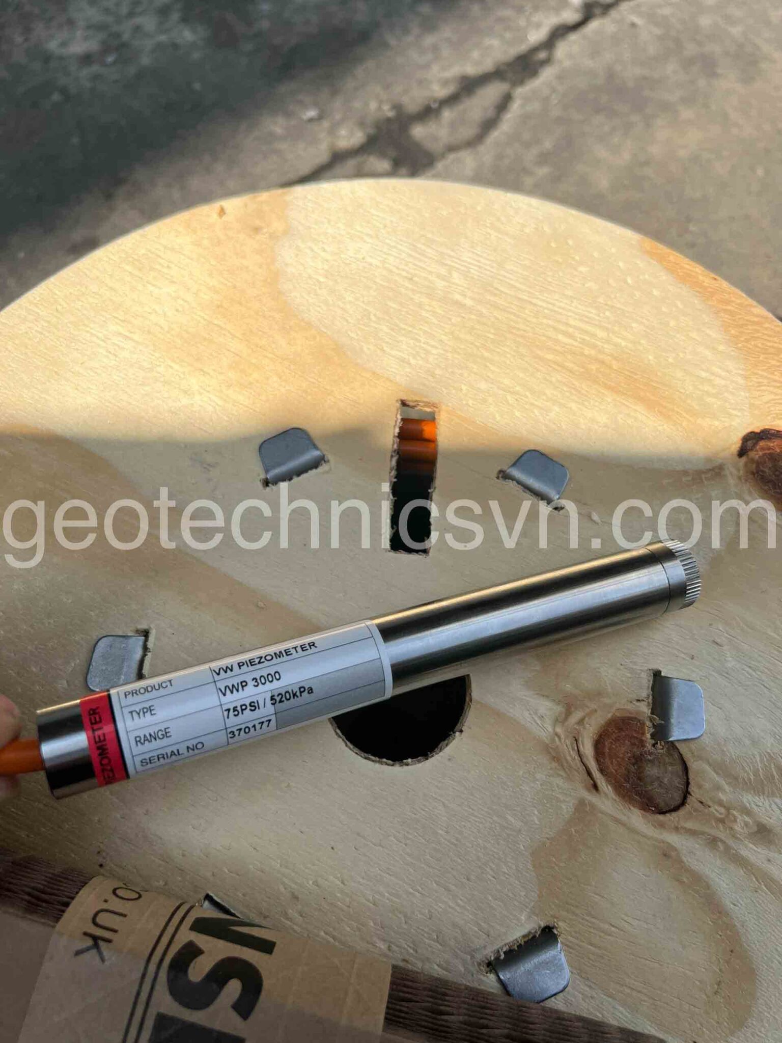 Thiết bị đo áp lực nước_piezometer_VWP_3000_Geosense